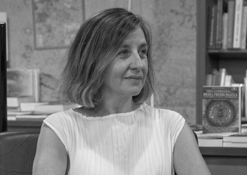 María Martín Barranco: "Si utilizamos un lenguaje inclusivo, la RAE ...