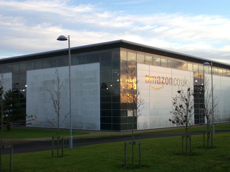 Amazon estudia instalar un gran centro logístico en Barcelona ...